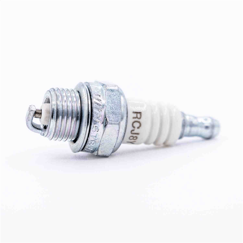 H3503576 - Champion RCJ8Y Spark Plug | Henry's Parts